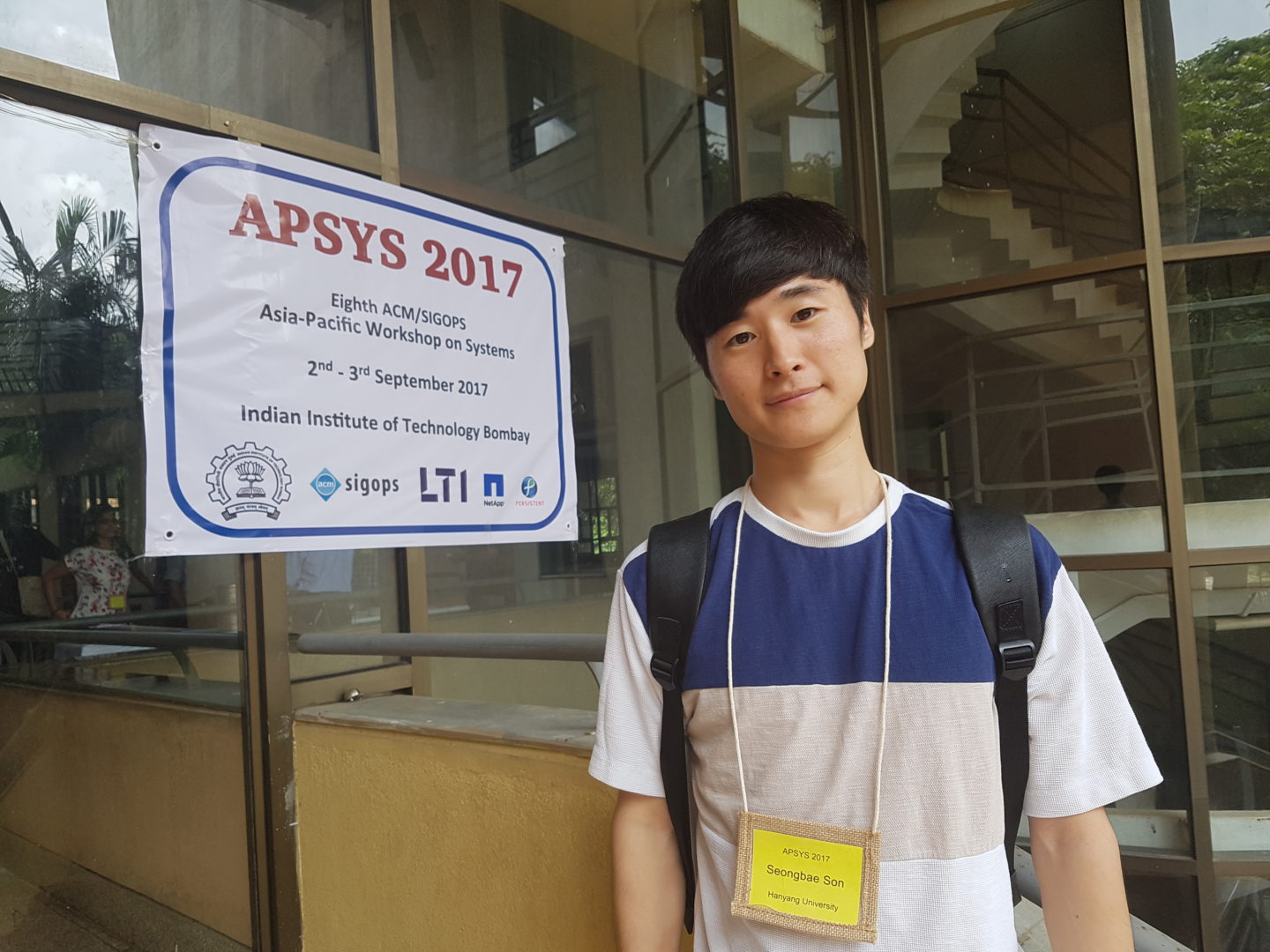 Seongbae attended to APSys'17 - KAIST OS Lab